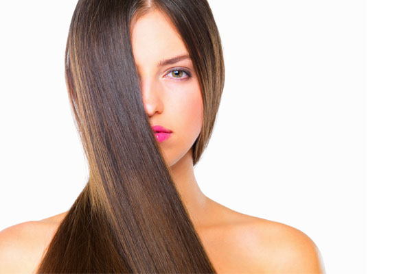 Ocho recetas naturales para que tengas un cabello lacio