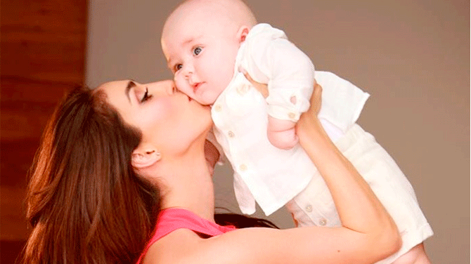 Instagram: Anahí compartió emocionada las primeras palabras de su bebé ...