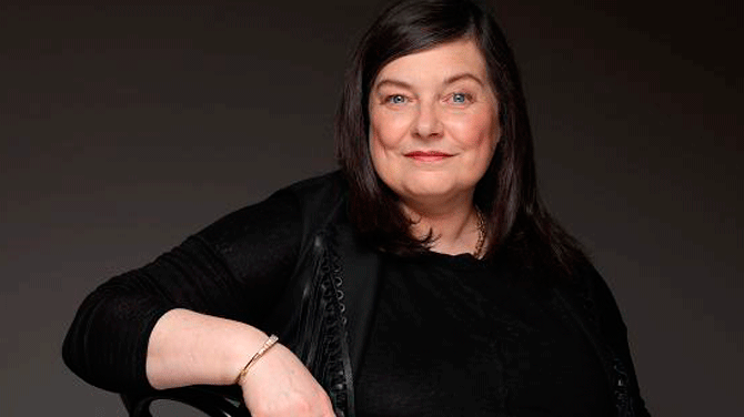 Anne Boden, la mujer que fue cajera y ahora tiene su propio banco