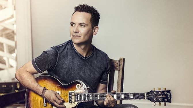 Fonseca regresa a Perú y estas 5 canciones te volverán a enamorar