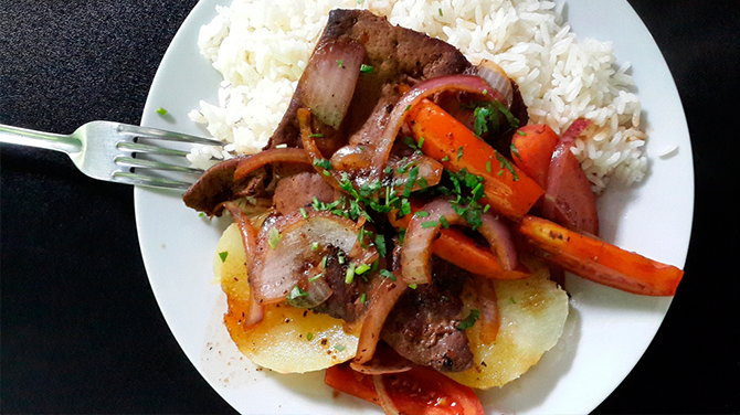 Aprende a preparar un exquisito hígado encebollado