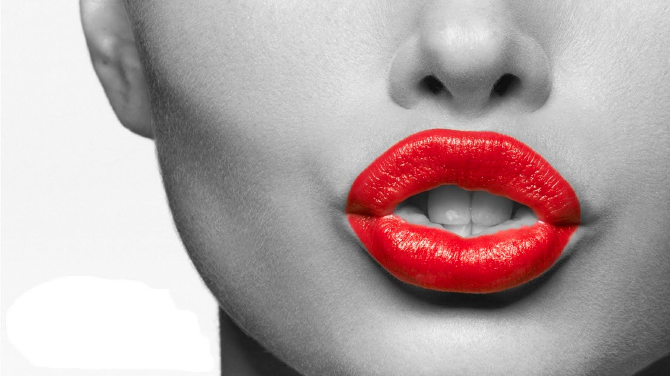 Sigue estos tips de maquillaje para conseguir unos labios rojos perfectos
