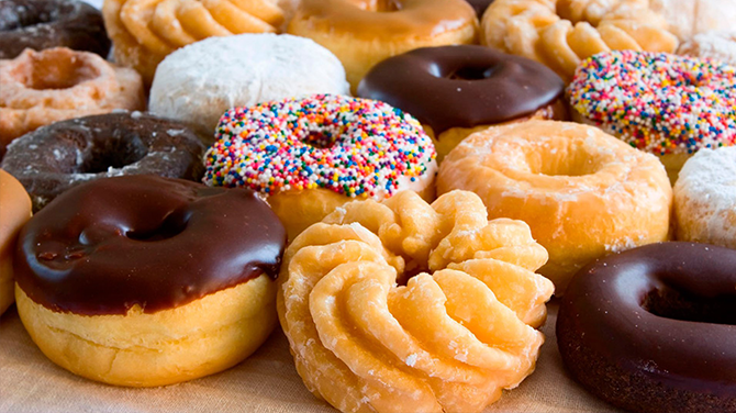 ¡Viernes de donas gratis para los peruanos! Descubre cómo y dónde