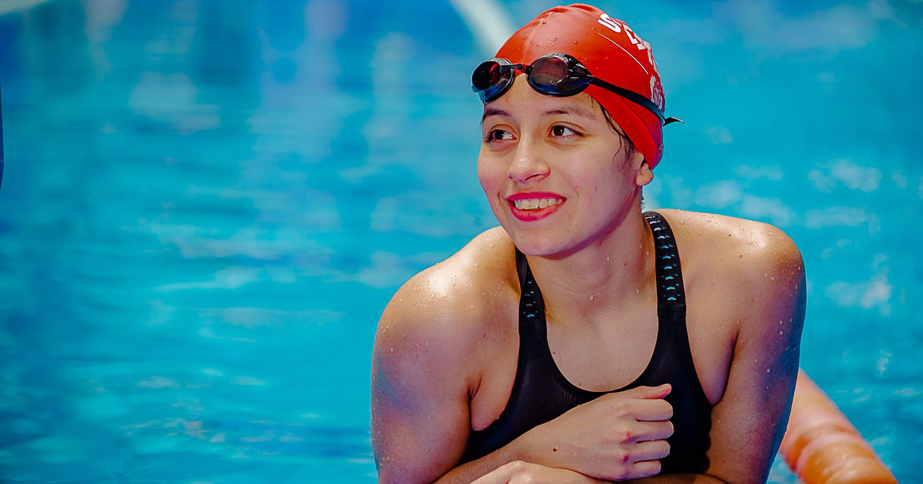 Fernanda León, la nueva estrella de la natación que busca llegar a ...