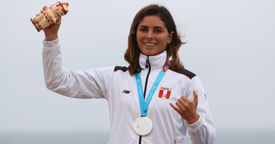 Peruana Vania Torres, ubicada entre las mejores surfistas del mundo