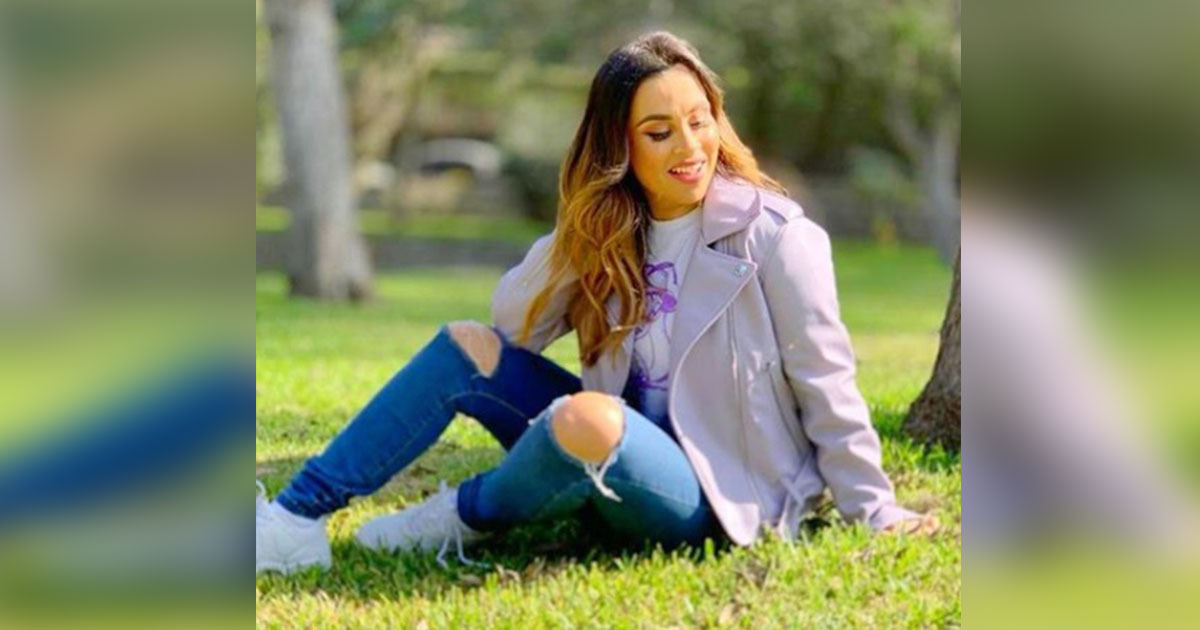 Ethel Pozo y el outfit ideal para darle color a tus looks en primavera