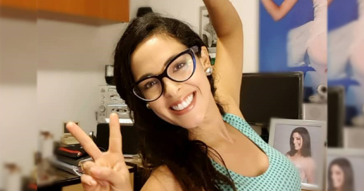 Andrea Luna cambia de look y sorprende con arriesgado outfit