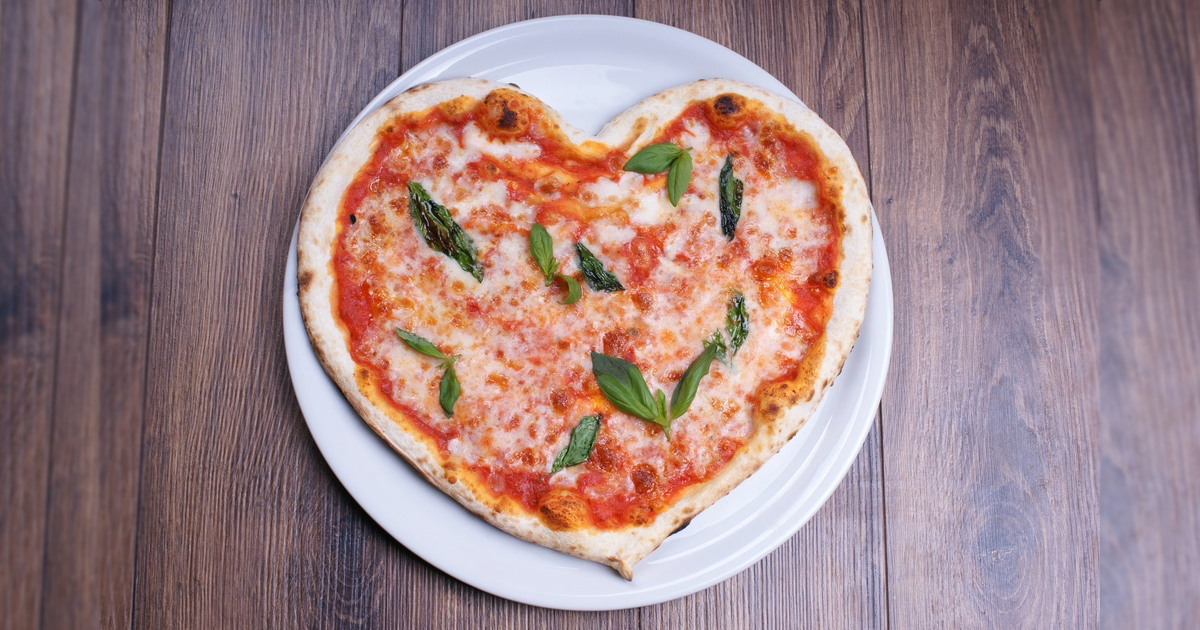 San Valetín 2021: prepara una pizza corazón para desayuno romántico