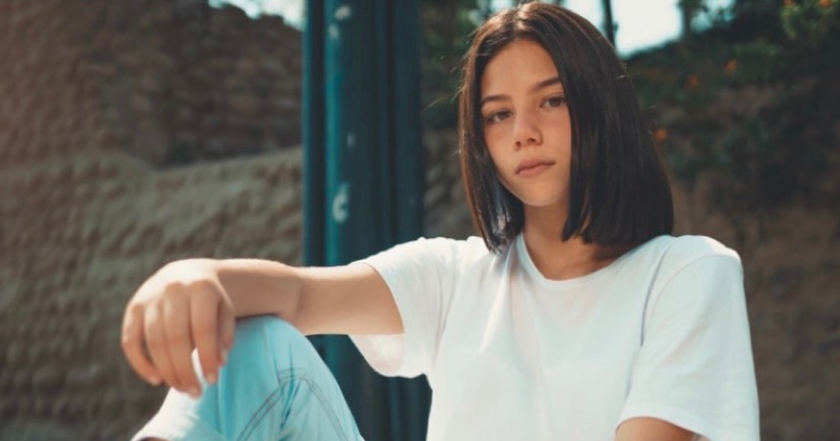 Gaela Barraza lleva los straight leg jeans, el estilo más popular para ...
