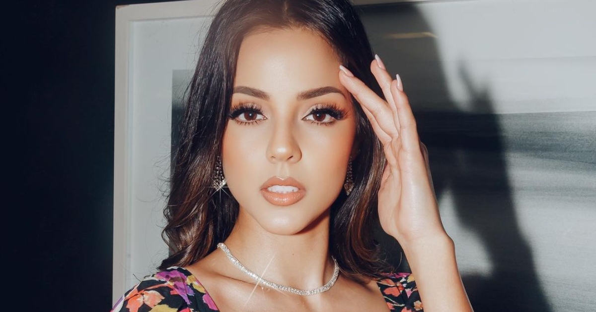 Luciana Fuster se apodera de la tendencia 'cut out' con radiante ...