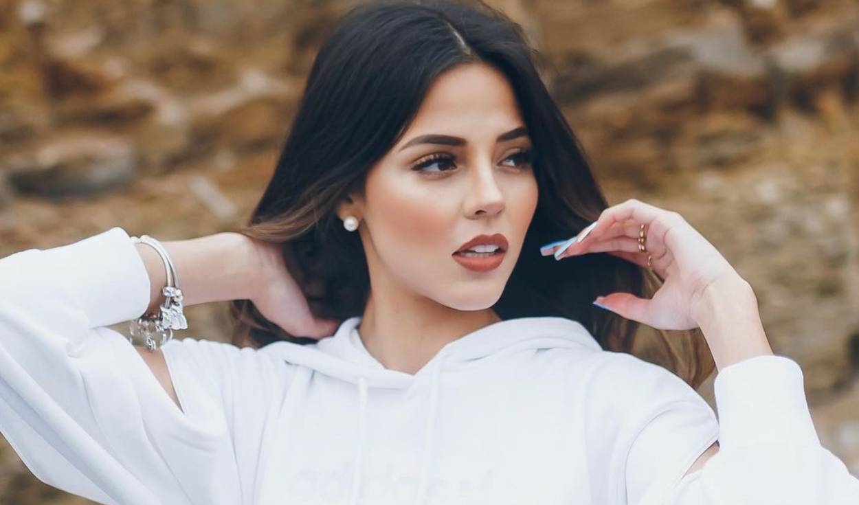 Luciana Fuster le agrega brillo a su look con un moderno top de lentejuelas