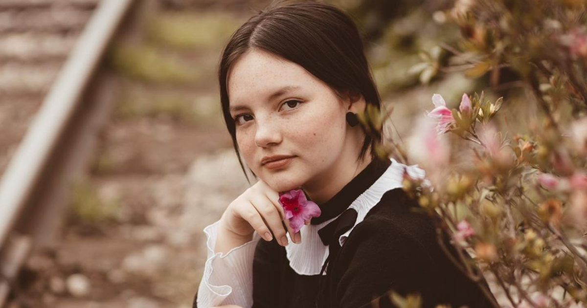 Francisca Aronsson realiza hit fashionista con un sofisticado e ...