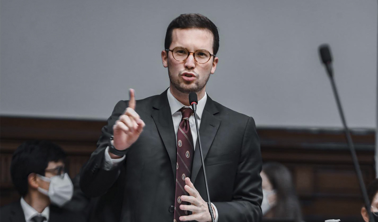 Congresista Alejandro Cavero reveló que dio positivo al COVID-19