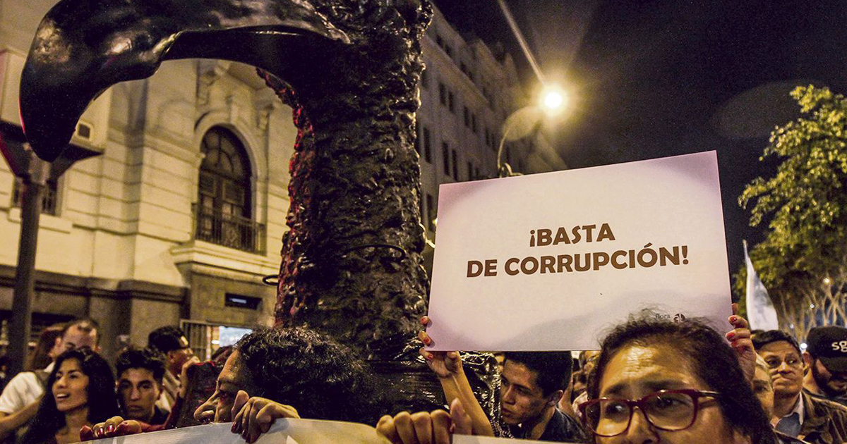 Incrementa percepción de corrupción en Perú, de acuerdo a estudio de ...