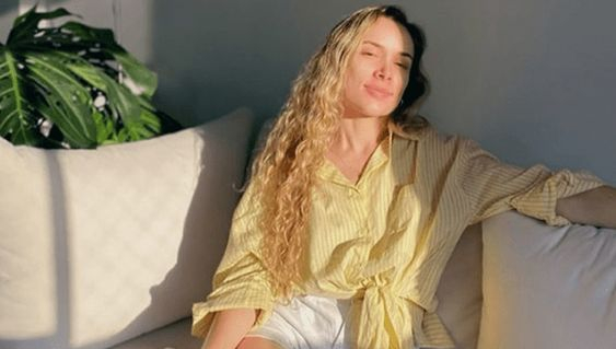 Hija de Ale Venturo roba miradas con un moderno look estilo rockero con ...