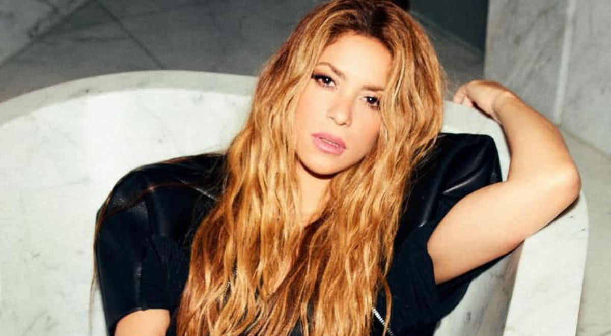 Shakira comparte sensual foto y confirma quién es su nueva pareja